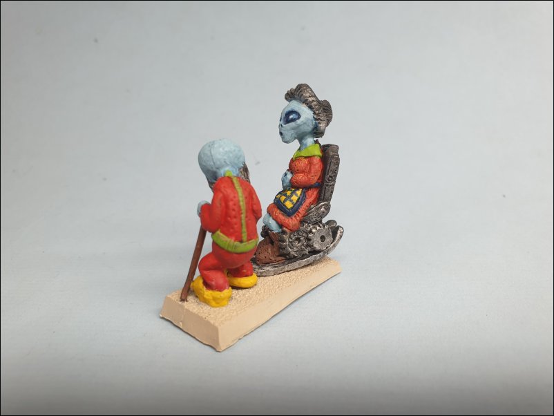 Fenryll 25mm Grandma & Grandpa Roswell (TC 046) - - The Airfix Tribute ...