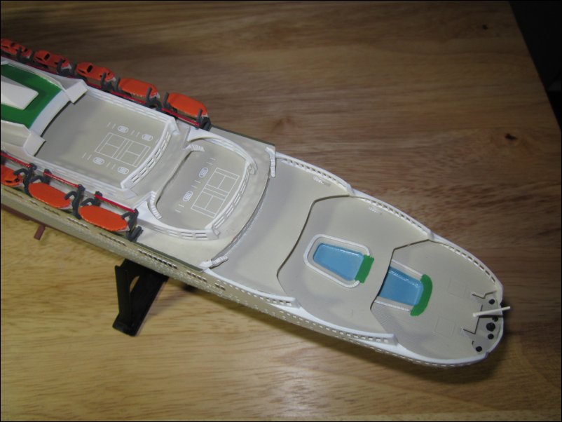Airfix 1/600 Queen Elizabeth 2 (06203) - - The Airfix Tribute Forum