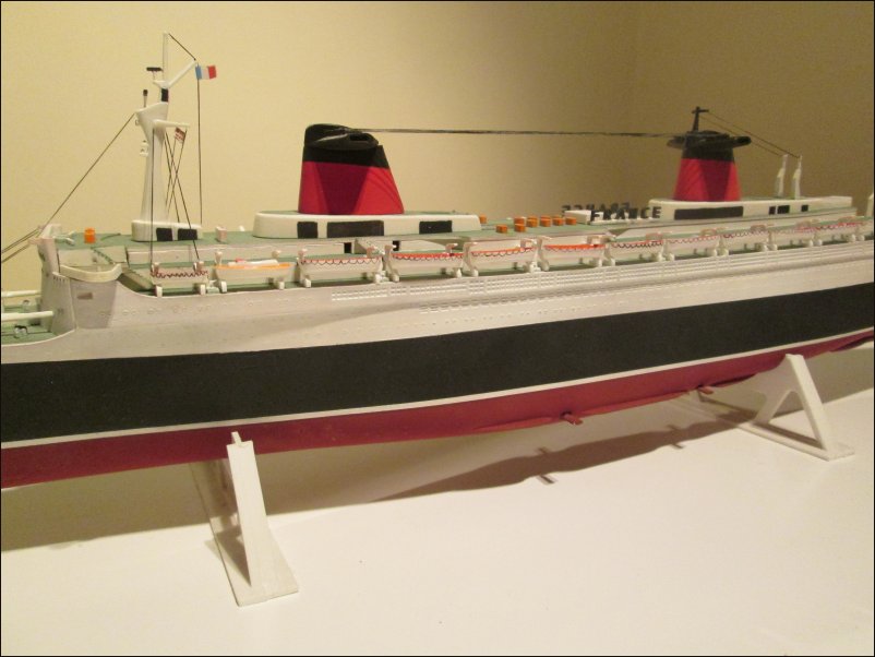 Airfix 1/600 SS France (06202) - - The Airfix Tribute Forum