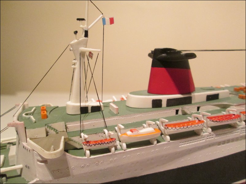 Airfix 1/600 SS France (06202) - - The Airfix Tribute Forum